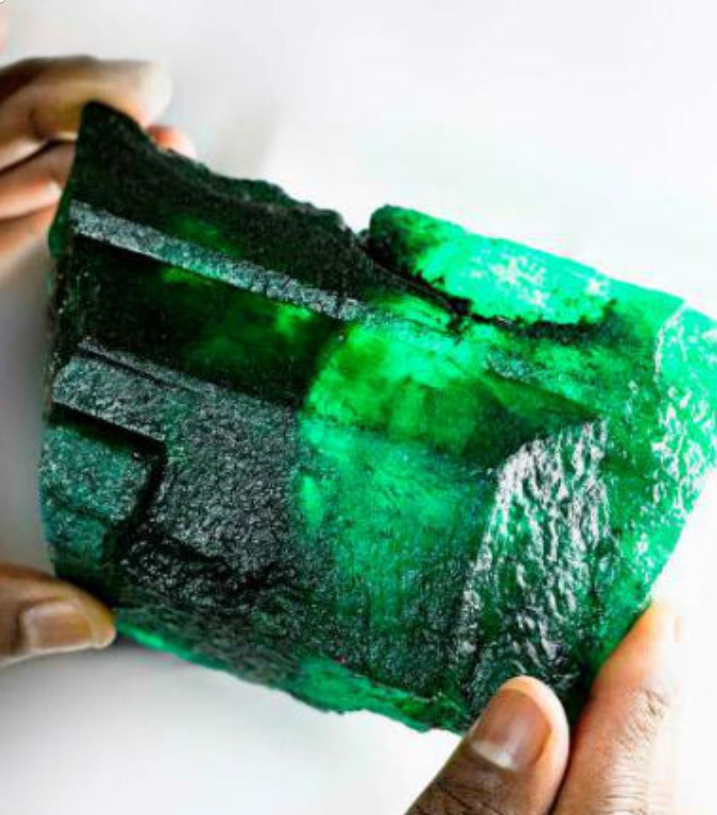 World's Largest Uncut Emerald Discovered in Zambia